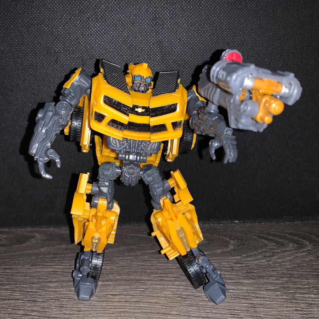 Transformers Nitro Bumblebee Autobot from Dark of the Moon, Hobbies ...