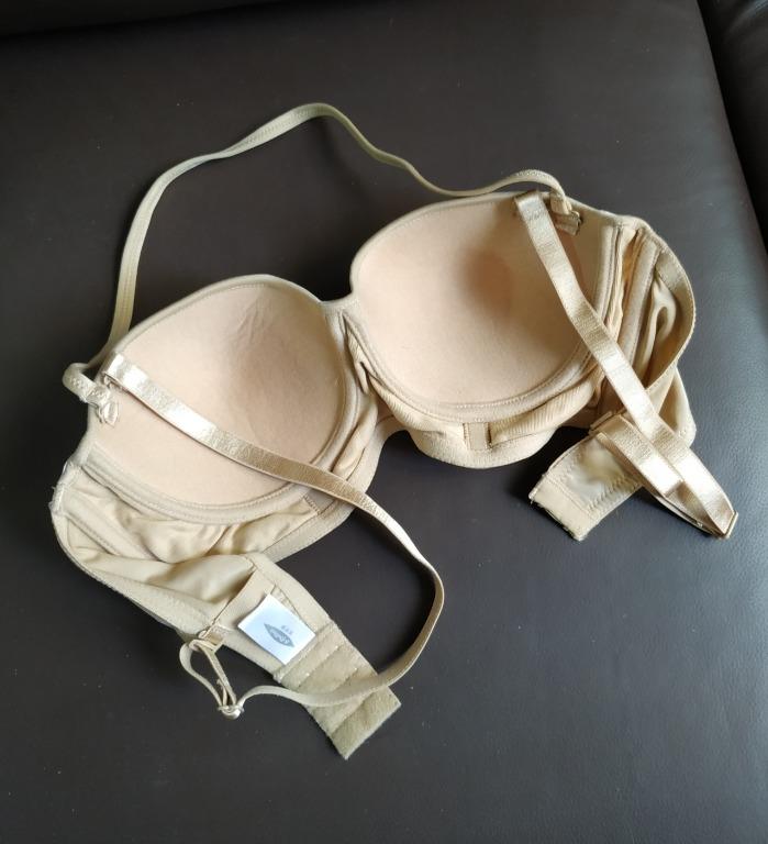 雅芳婷女裝 A-Fontane 少女肉色胸圍 Bra 無縫雙帶 70C 全新, 女裝, 泳裝, 泳衣 - Carousell