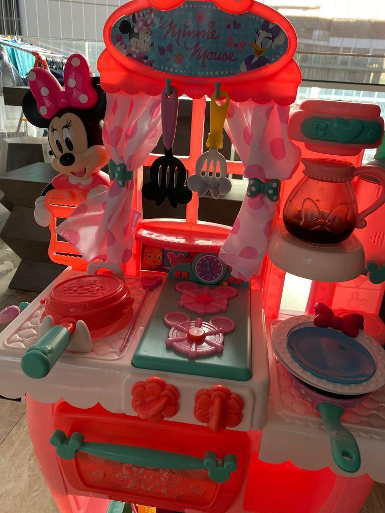 Minnie Mouse cooking set, Hobbies & Toys, Toys & Games on Carousell