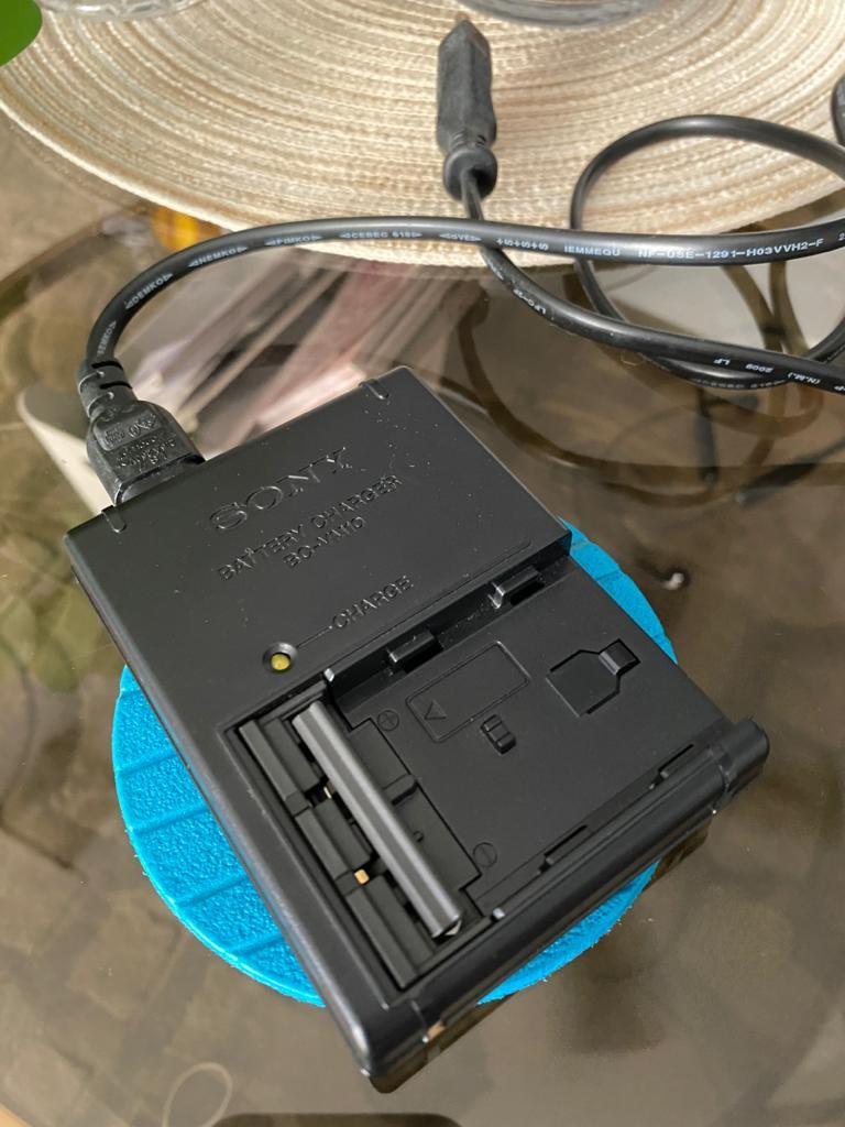 Sony Alpha a550 DSLR, Photography, Cameras on Carousell