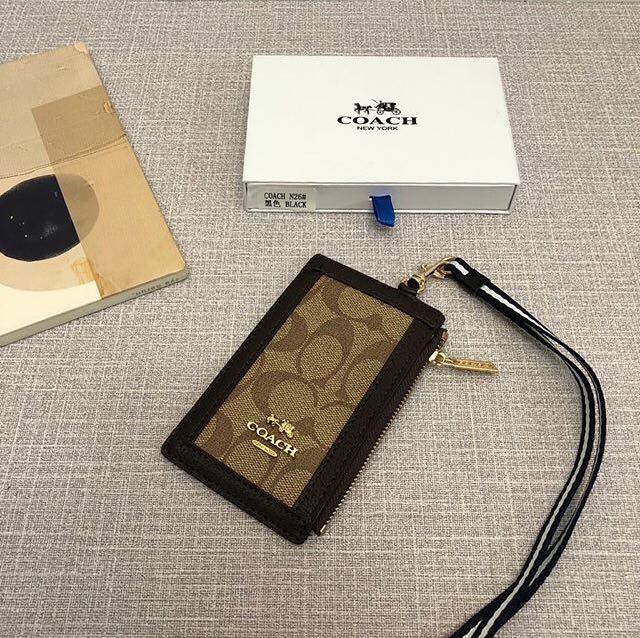 Coachh Id Card, Olshop Fashion, Olshop Wanita di Carousell