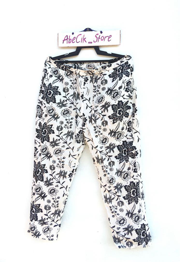 Full Print Bunga Raya Pants, Women's Fashion, Bottoms, Skirts on Carousell