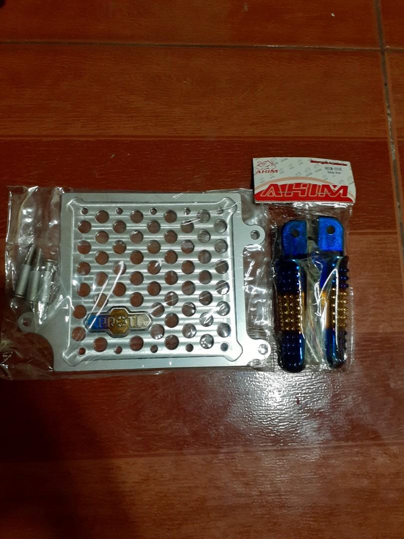 HONDA CLICK V2 Radiator cover and footrest, Motorbikes, Motorbike Parts ...