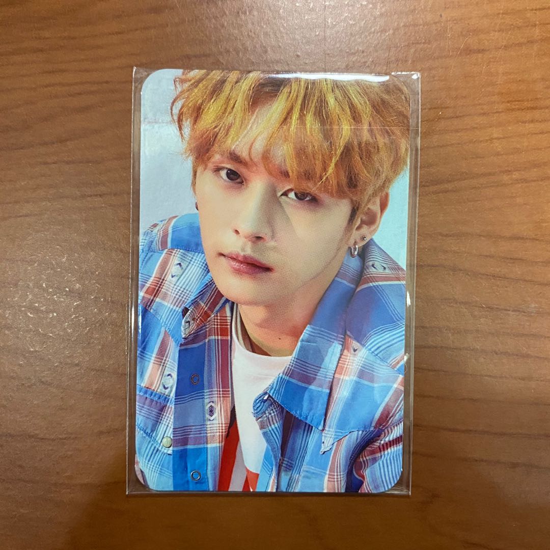 LEE KNOW - Stray Kids Unveil Official Goods (RARE), Hobbies & Toys ...