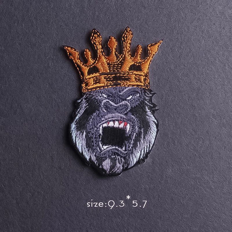 (Patch) Gorilla Roaring King Of The Jungle Ape Golden Crown Fierce Cool ...