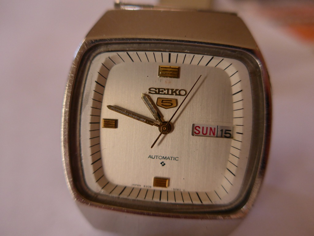 Seiko 5 Automatic Rectangular TV Silver Dial Watch, Men's Fashion ...