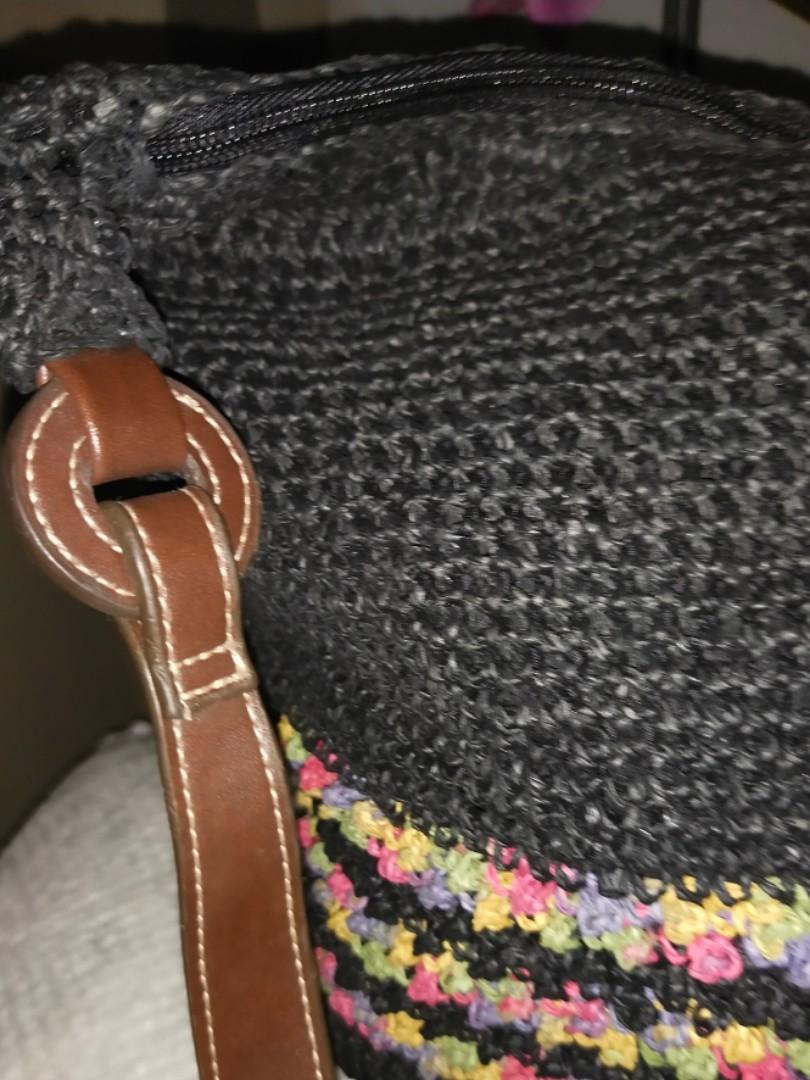 Abaka shoulder bag, Women's Fashion, Bags & Wallets, Shoulder Bags on ...