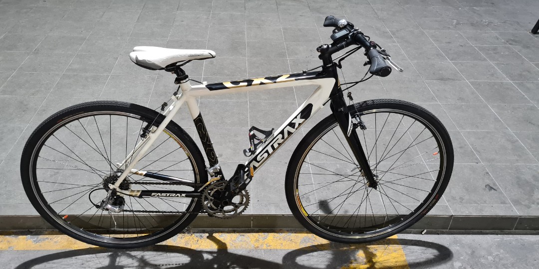 FASTRAX CX2 HYBRID ROAD BIKE/BICYCLE, Sports Equipment, Bicycles ...