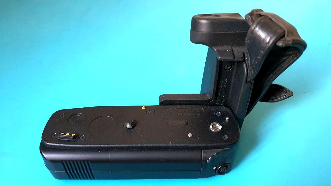 Leica Motor Winder for 'R' Film Cameras, Photography, Cameras on Carousell