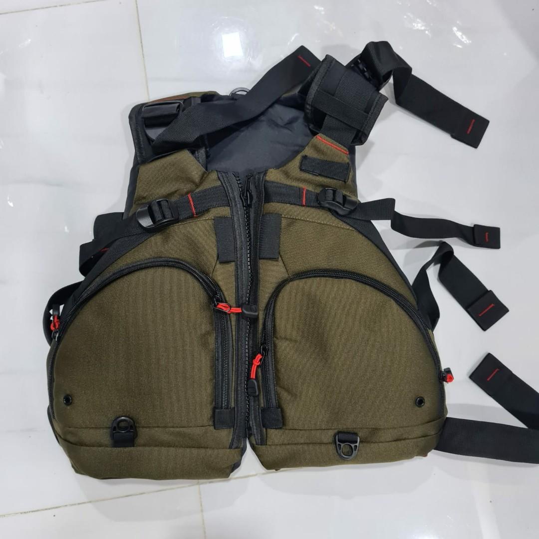 Kayak PFD / Lifejacket, Sports Equipment, Sports & Games, Water Sports on Carousell