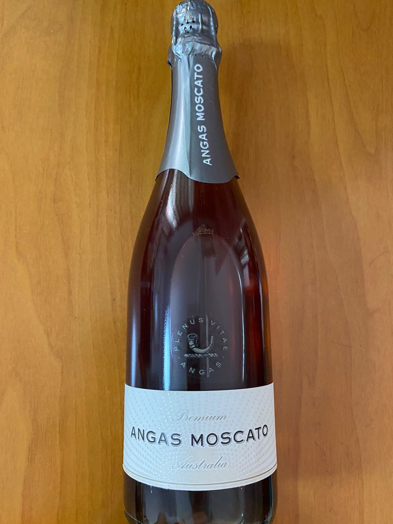 Angas Moscato, Food & Drinks, Alcoholic Beverages on Carousell