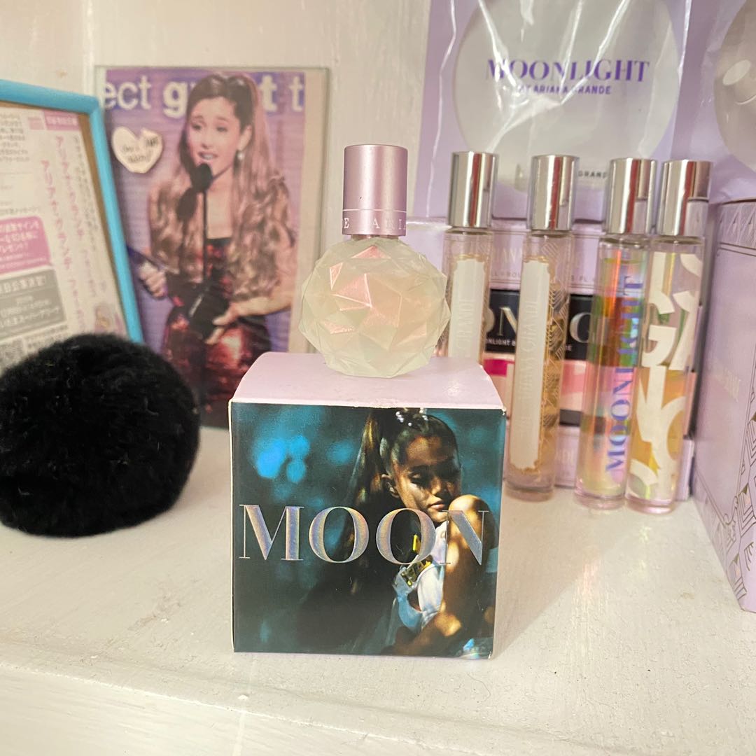 Ariana grande moonlight mini, Beauty & Personal Care, Fragrance ...