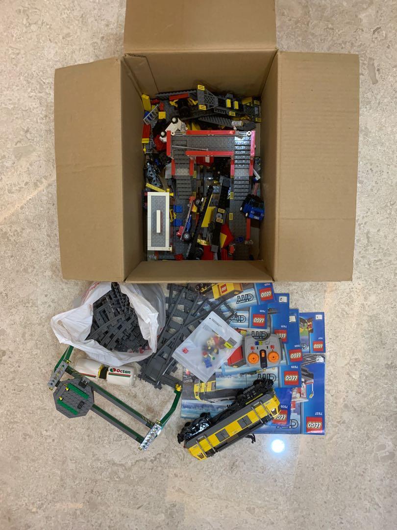 Lego City 7937 & 7939 RC Train station and Cargo Train, Hobbies & Toys ...