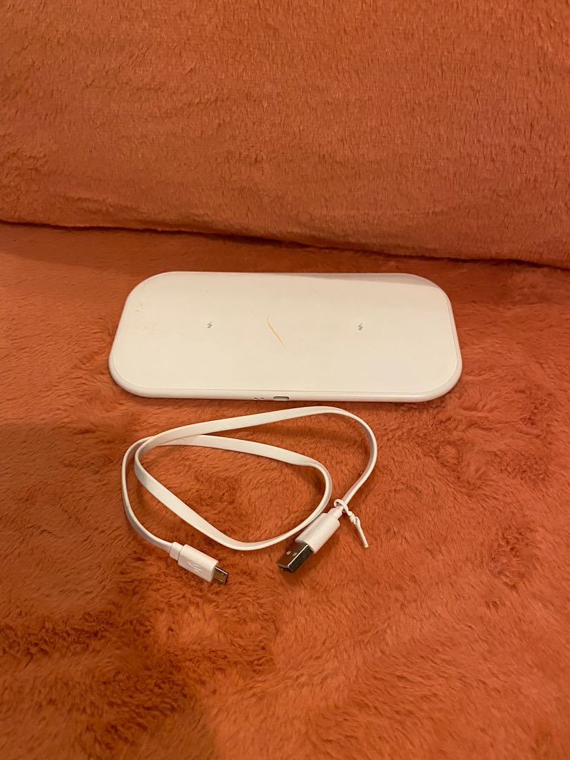 Miniso Wireless charger for iphone 8+ and up, Mobile Phones & Gadgets ...