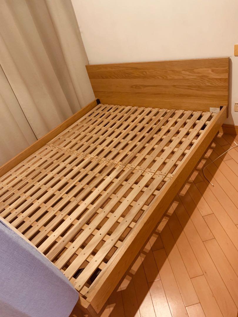 MUJI 橡木雙人床 （急售）, 傢俬＆家居, 傢俬, 床架及床褥 - Carousell