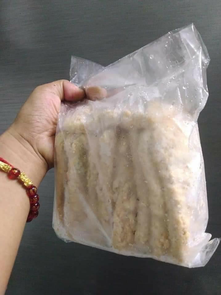 ORIGINAL MCDO CHICKEN FILLET, Food & Drinks, Local Eats on Carousell