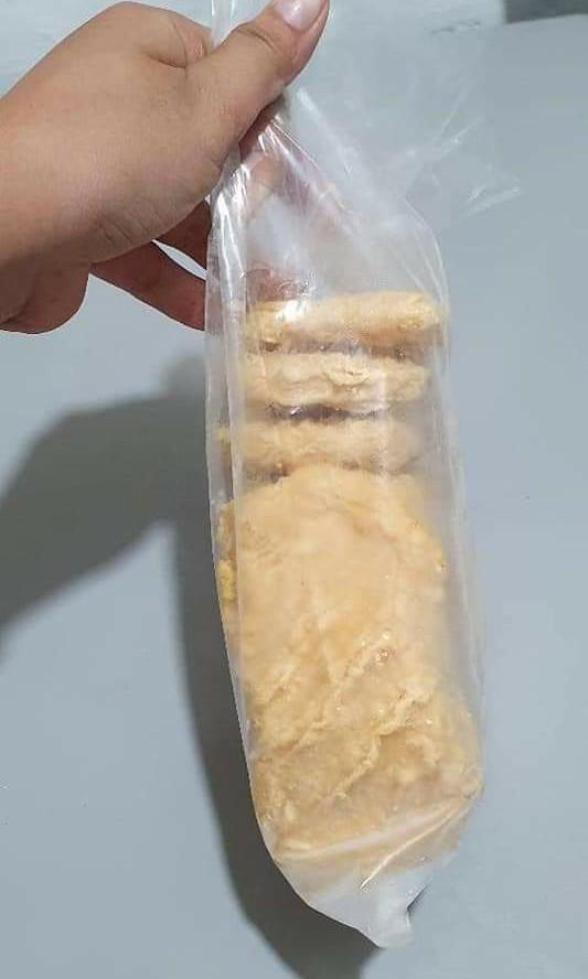 ORIGINAL MCDO CHICKEN FILLET, Food & Drinks, Local Eats on Carousell