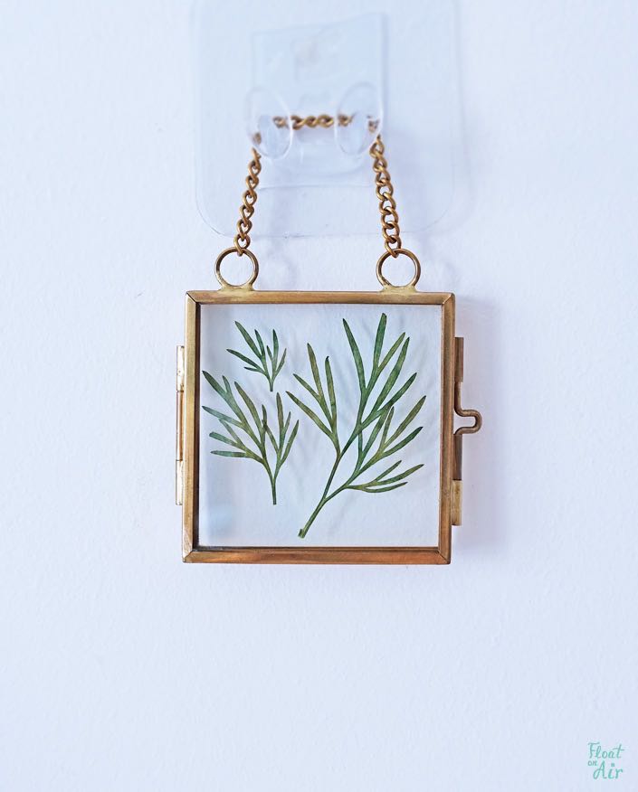 Pressed: Spring with pressed leaves and frame, Design & Craft, Handmade ...