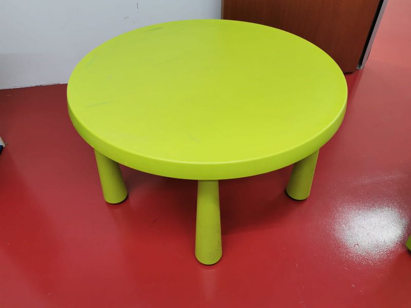 Round table for kids, Babies & Kids, Baby Nursery & Kids Furniture ...