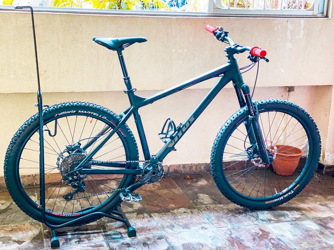 Vitus Sentier VRX XT (Matte Black & Red) 27.5 Large Frame, Sports ...