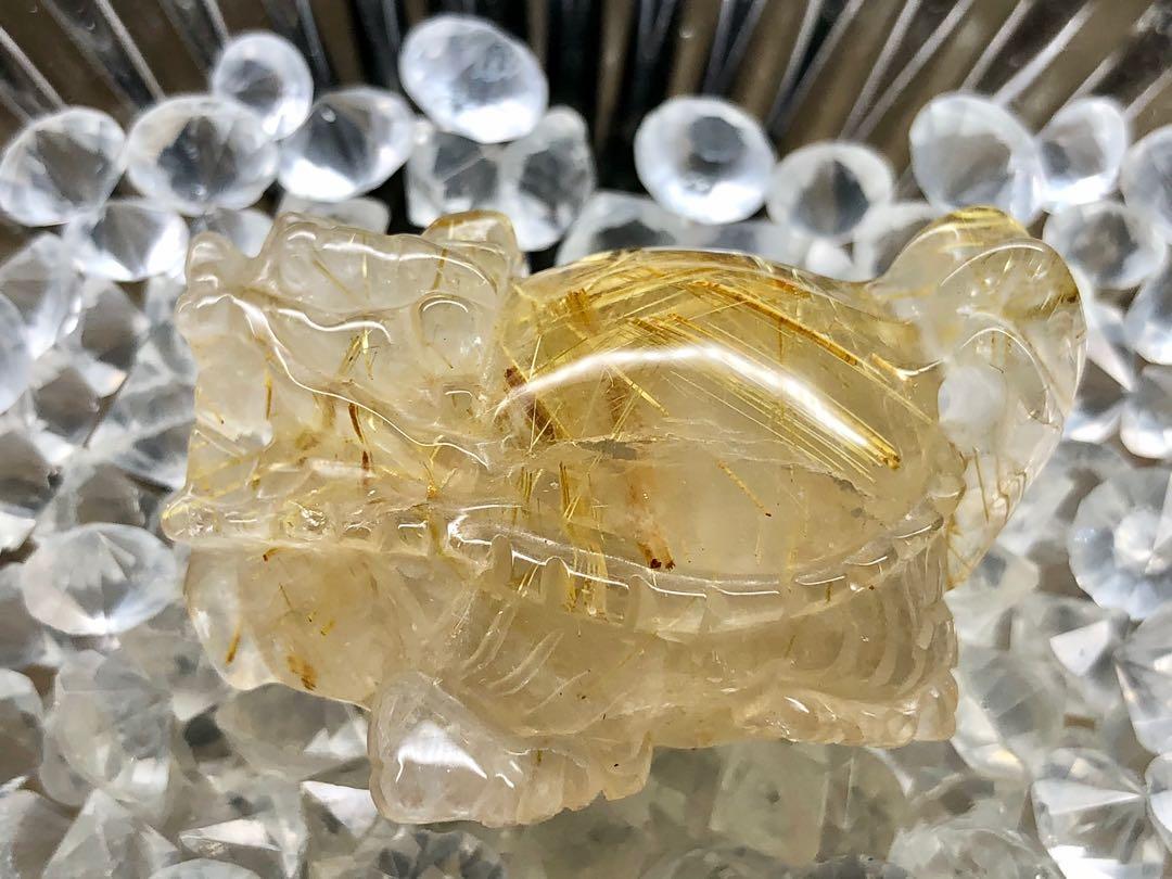 Golden rutiled long gui -m2, Everything Else on Carousell