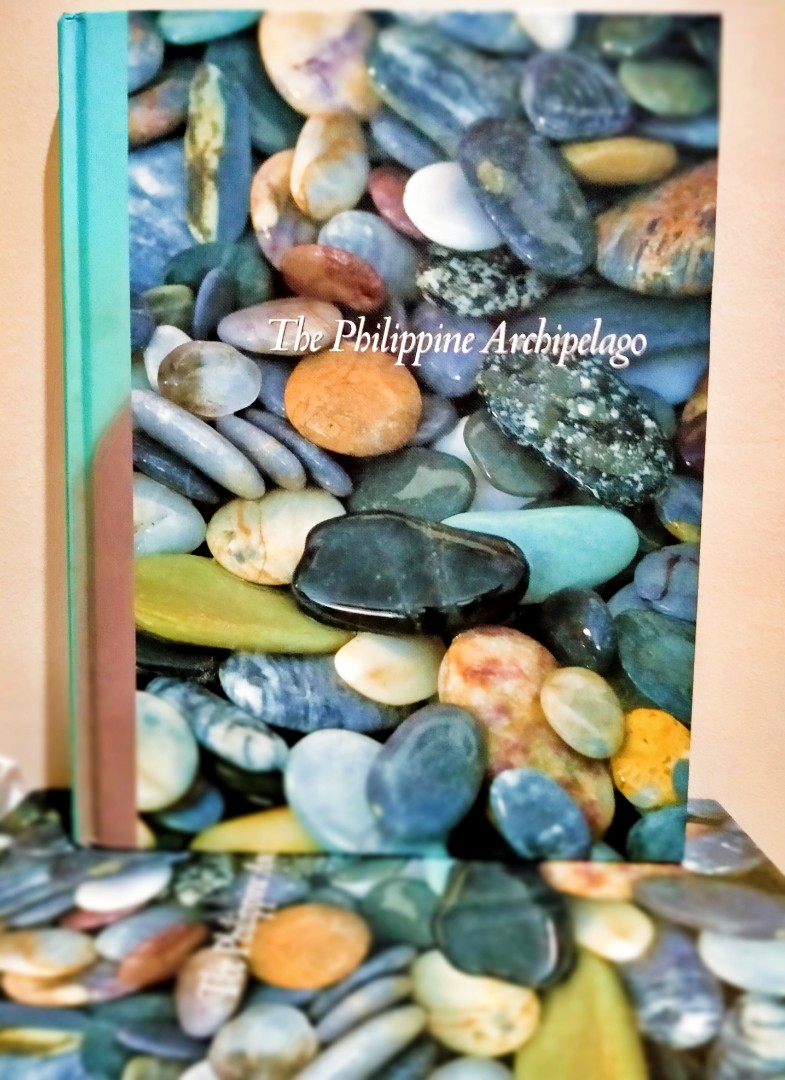 KASAYSAYAN: THE STORY OF THE FILIPINO PEOPLE, Hobbies & Toys, Books ...