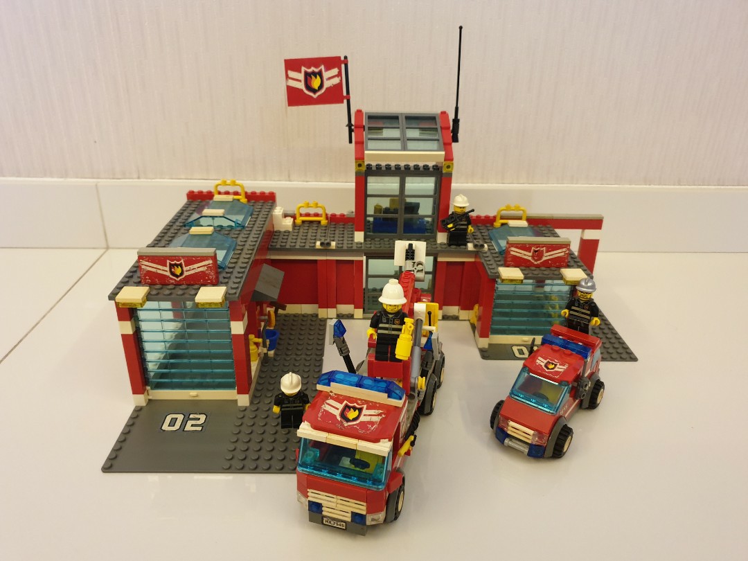 Lego 7945 Fire station set, Hobbies & Toys, Toys & Games on Carousell