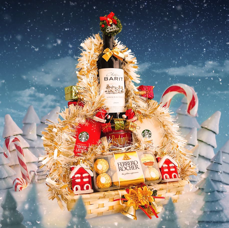 Supreme VIP Hamper, Food & Drinks, Local Eats on Carousell