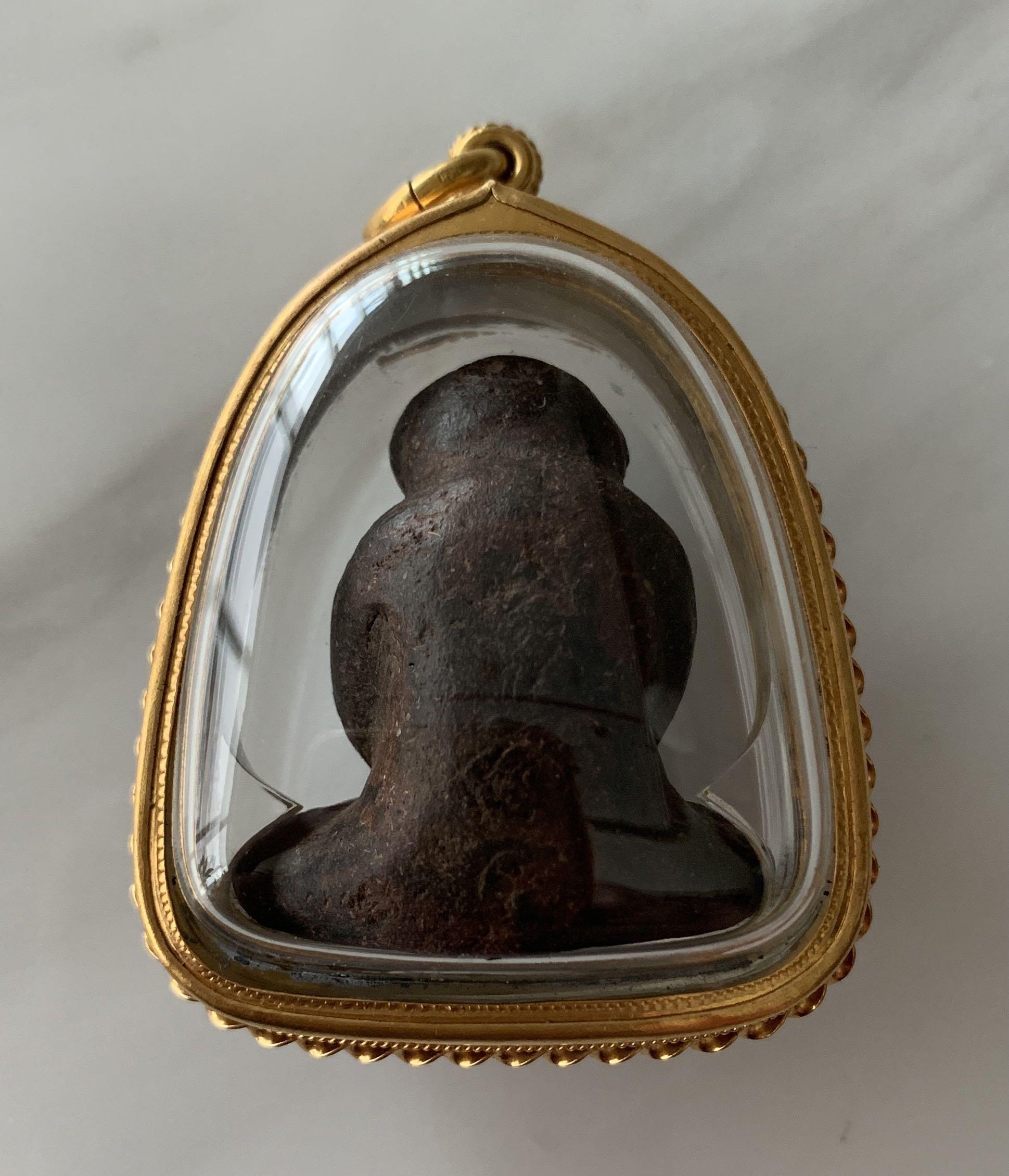 Genuine & Rare Tok Raja LP Kron Pidta, Hobbies & Toys, Religious Items ...