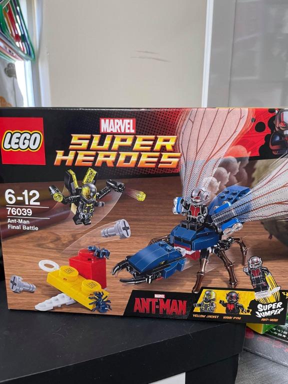 lego yellow jacket set