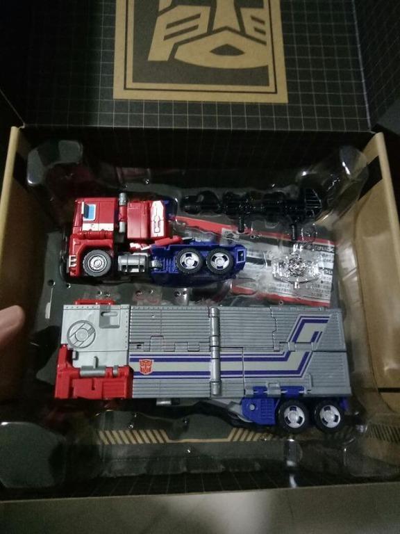 Transformers Star Convoy GS-01 Generations Selects Optimus Prime ...