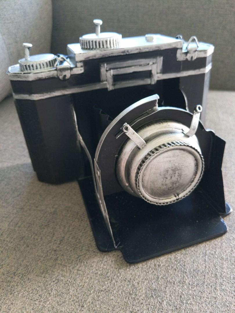 Vintage camera prop display, Hobbies & Toys, Memorabilia & Collectibles ...