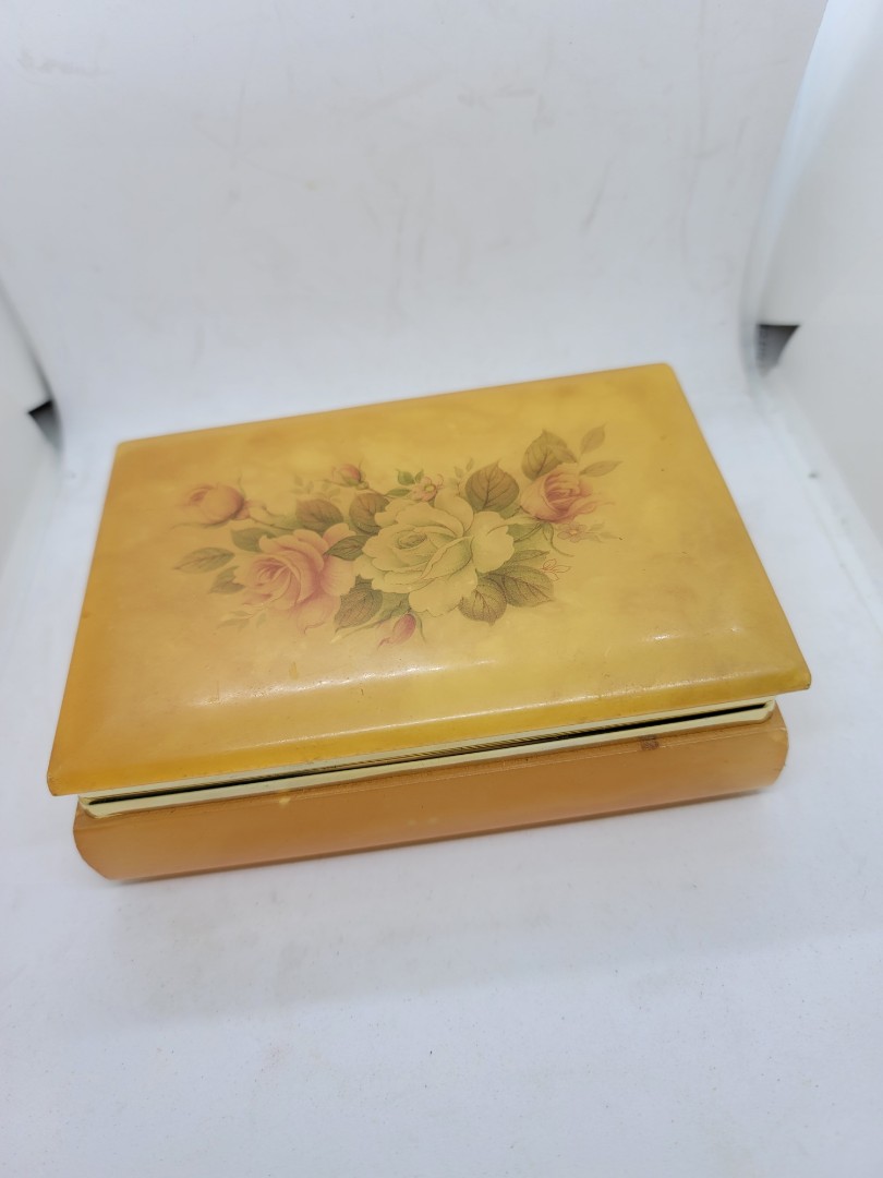 Antique Alabaster Jewelry Box, Hobbies & Toys, Memorabilia ...