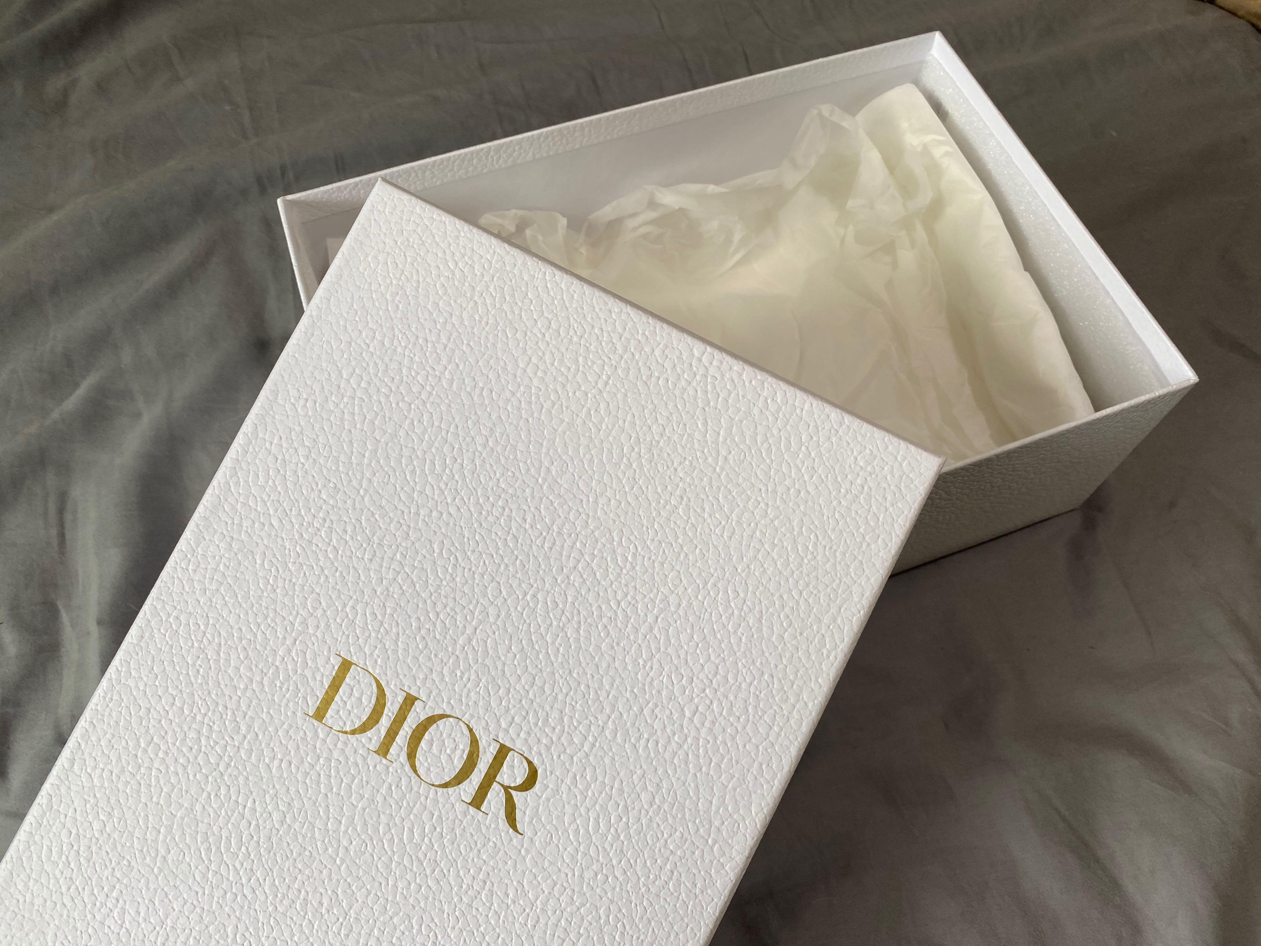 Christian Dior gold wording shoebox L31cm W21cm H11cm, Luxury ...