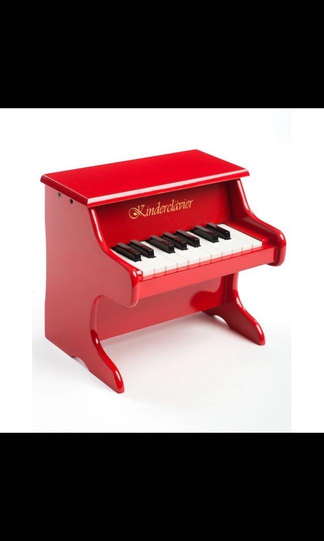 Toy piano, Hobbies & Toys, Music & Media, Musical Instruments on Carousell