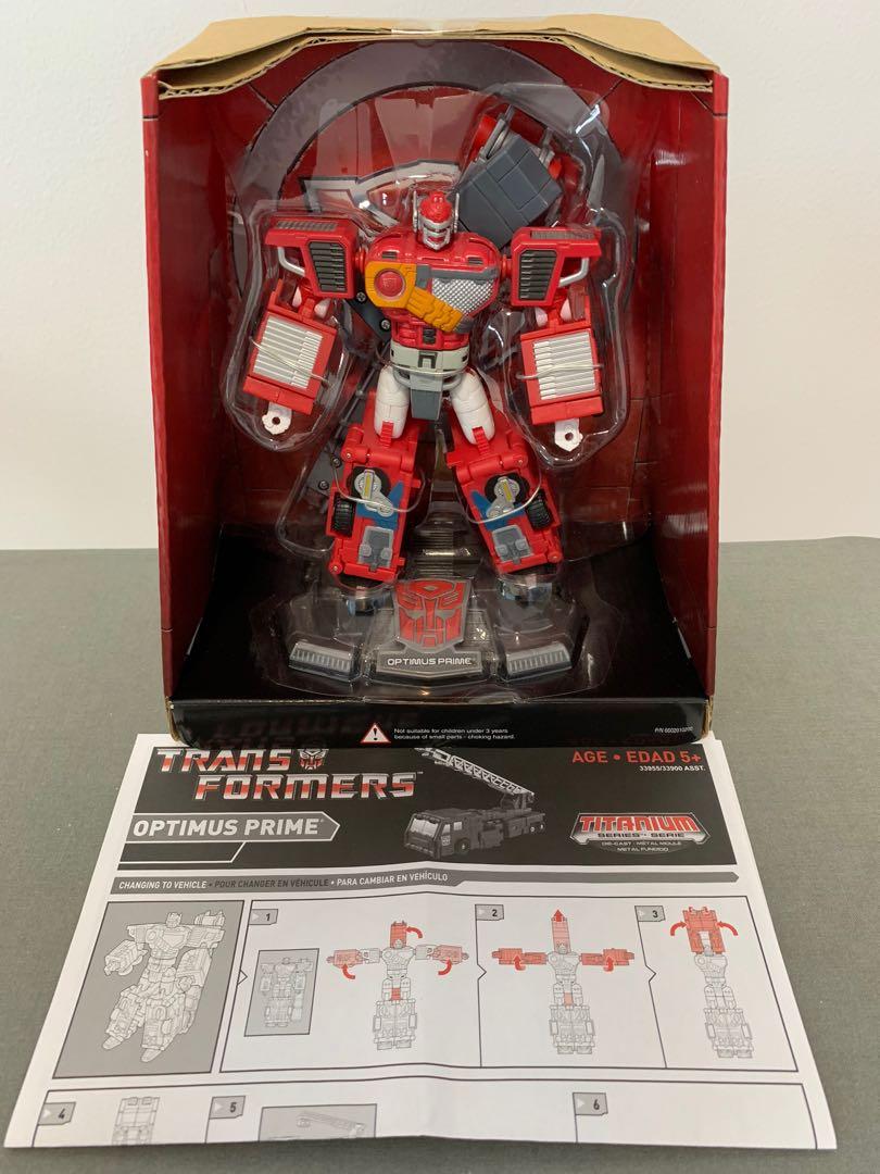 Transformers Titanium Series RID Optimus Prime (Fire Convoy) with War ...