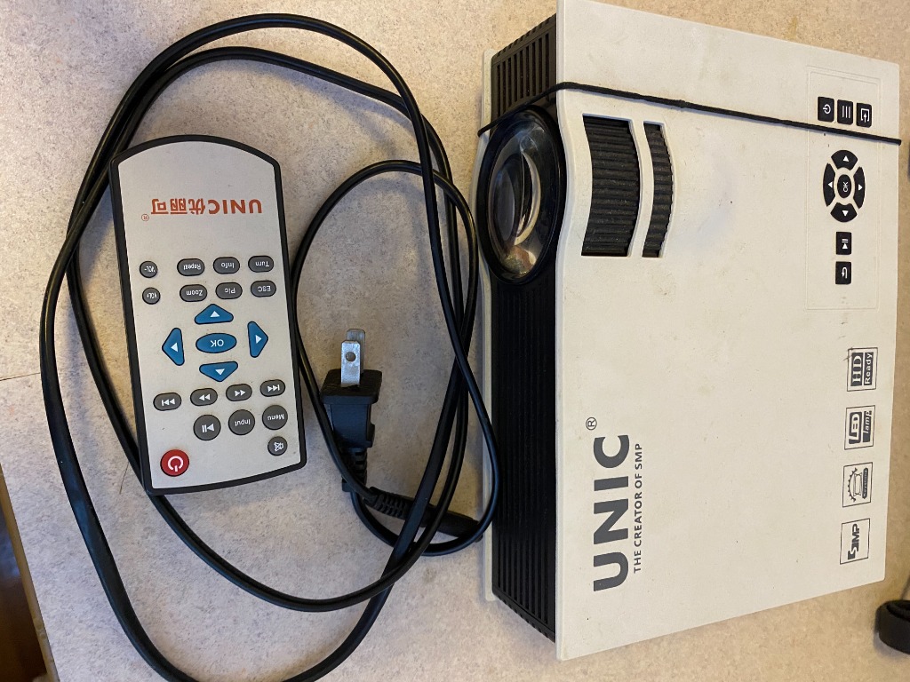 UNIC LED projector, TV & Home Appliances, TV & Entertainment ...