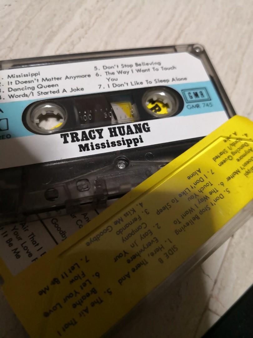 黄露仪 Mississippi English Album Tracy Huang, Hobbies & Toys, Music ...