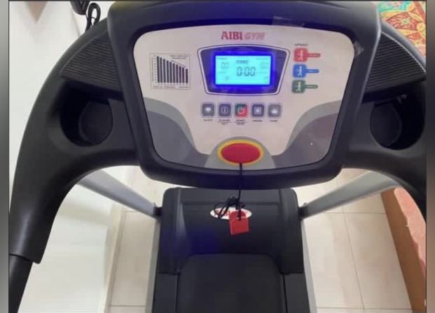 AIBI Gym Motorised Threadmill AB-T100, Sports Equipment, Exercise ...