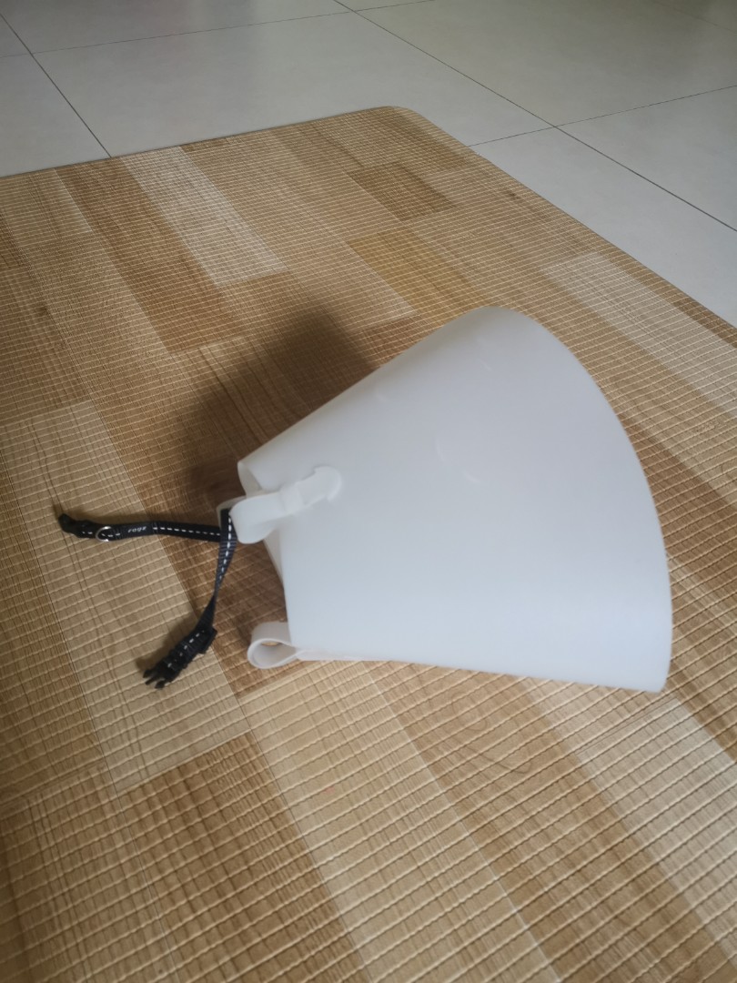Dog Cone Collar, Buster brand, 20cm, Pet Supplies, Homes & Other Pet ...