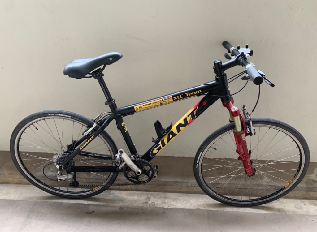 Giant XTC Team S size 26”, Sports Equipment, Bicycles & Parts, Bicycles ...