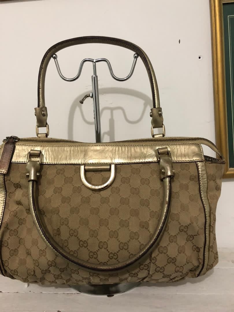 GUCCI HANDBEG, Women's Fashion, Bags & Wallets, Purses & Pouches on ...