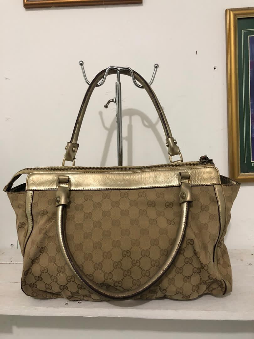 GUCCI HANDBEG, Women's Fashion, Bags & Wallets, Purses & Pouches on ...