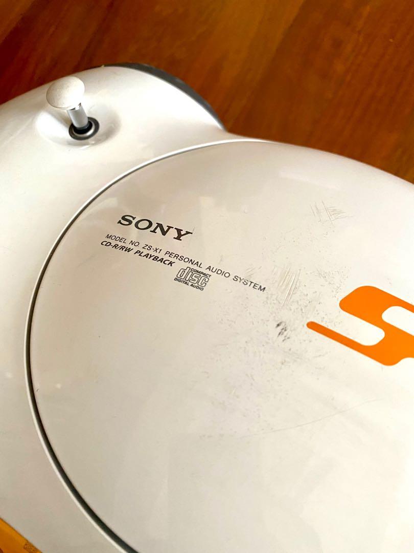 SONY Sports Retro-Futuristic Splash-Proof Portable Boombox CD Radio Am ...