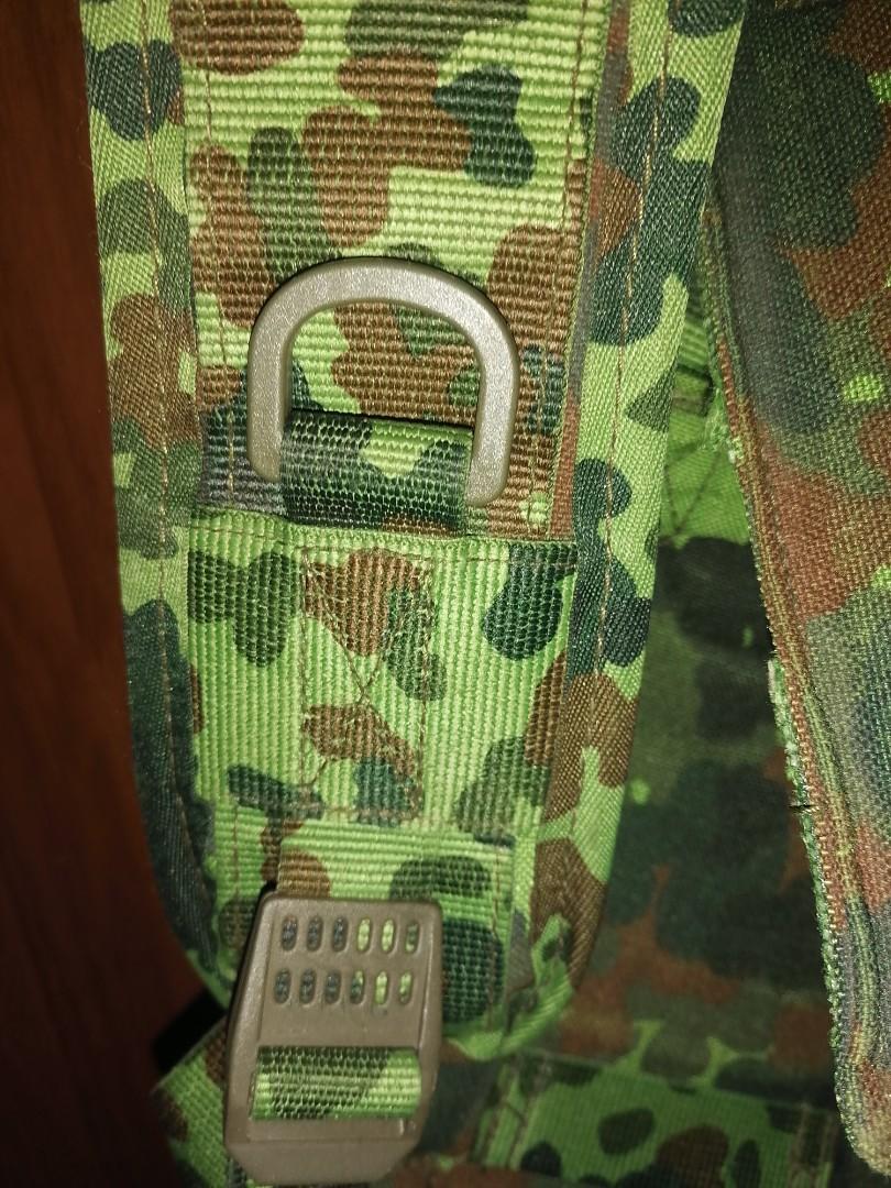 Belgium paratrooper Flecktarn Camo Harness Set, Men's Fashion, Bags ...