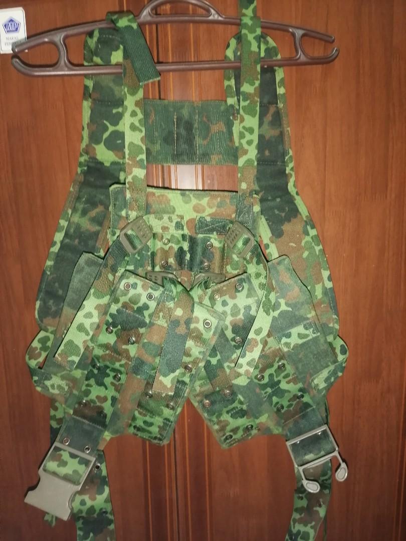 Belgium paratrooper Flecktarn Camo Harness Set, Men's Fashion, Bags ...