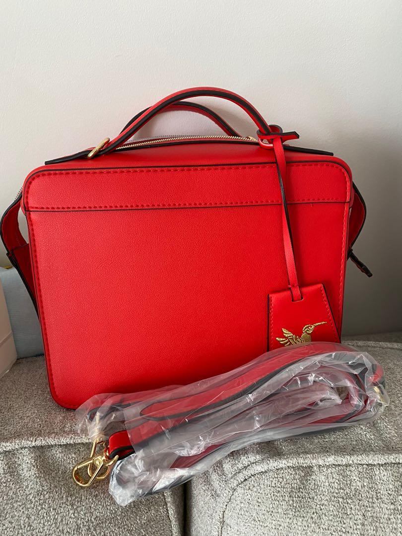 Estee Lauder cosmetic bag, Women's Fashion, Bags & Wallets, Sling Bags ...