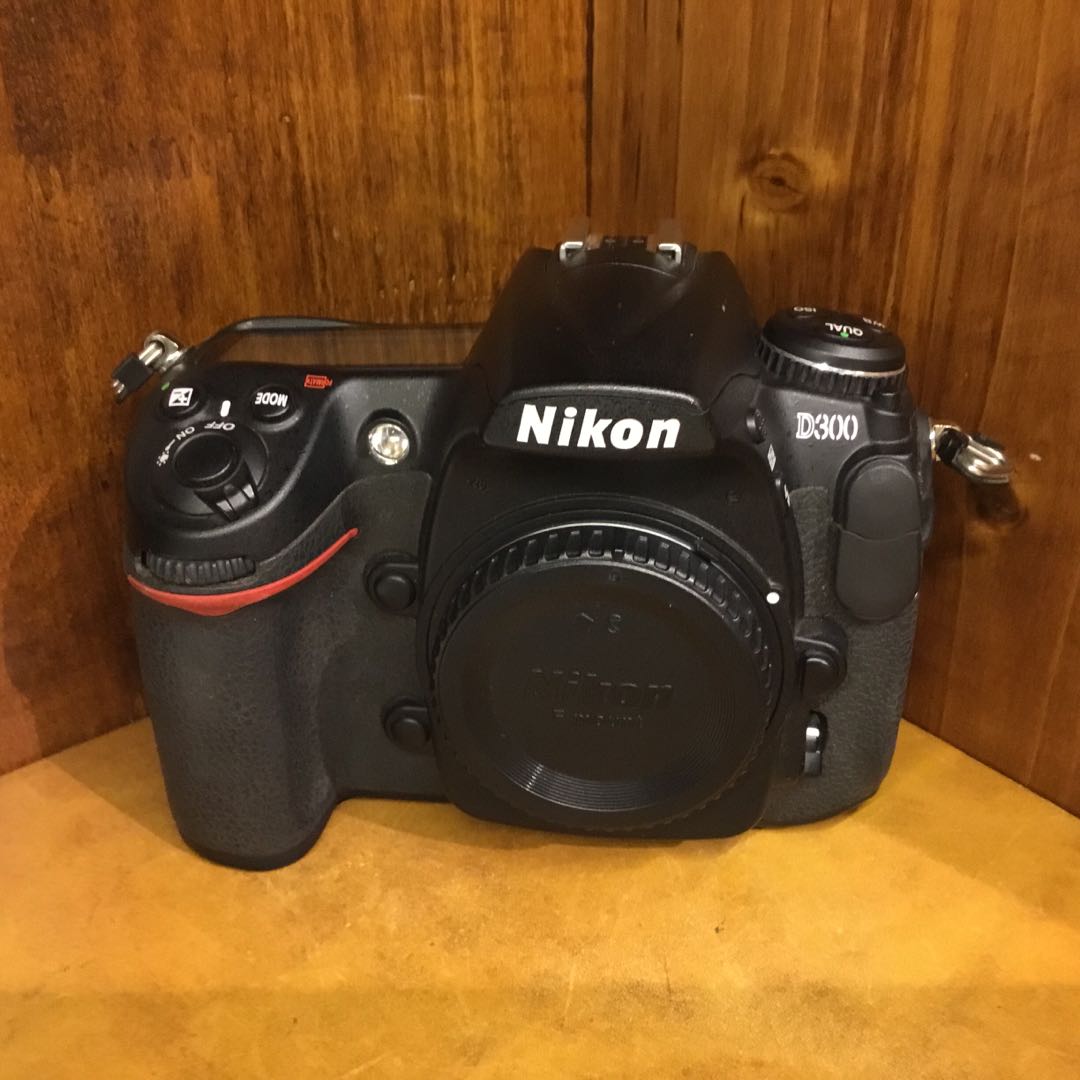 Nikon D300, Photography, Cameras, DSLR on Carousell