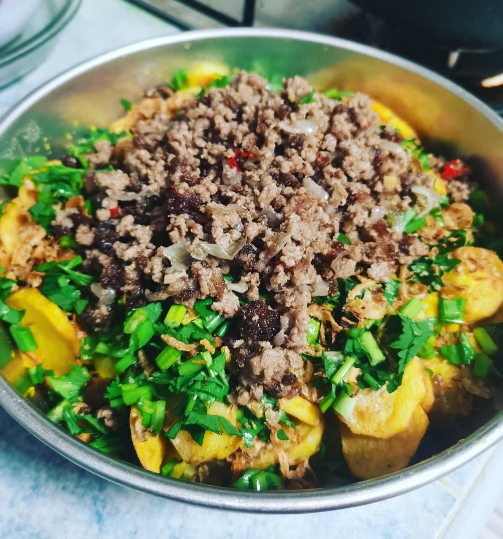 Popiah bagedil with spicy soya sauce, Food & Drinks, Packaged & Instant ...