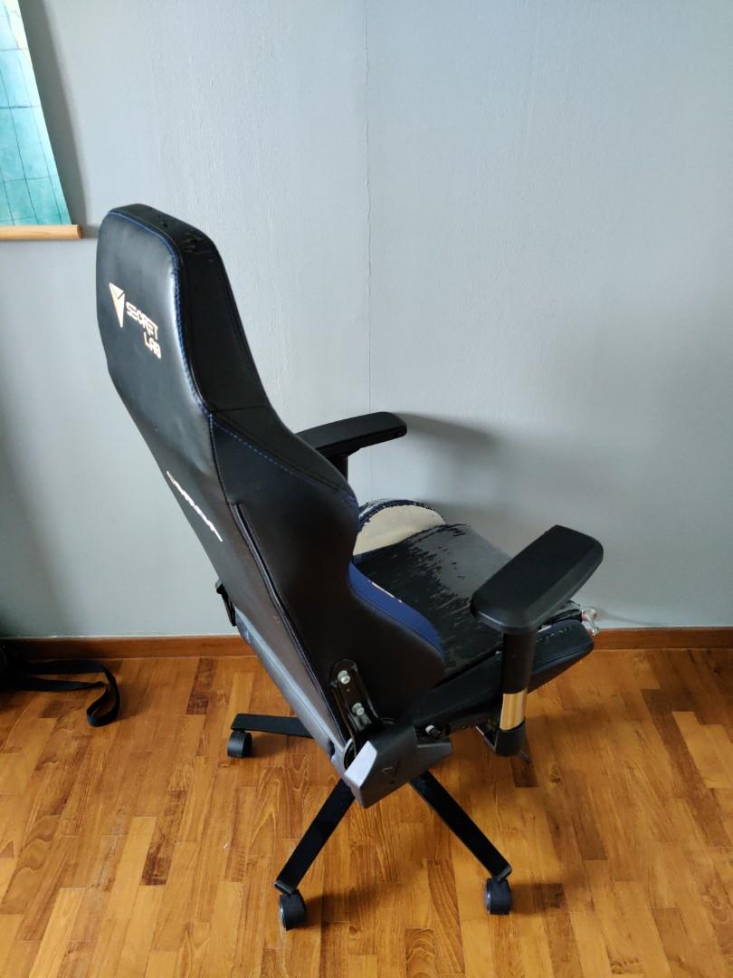 SecretLab Omega chair, Health & Nutrition, Massage Devices on Carousell